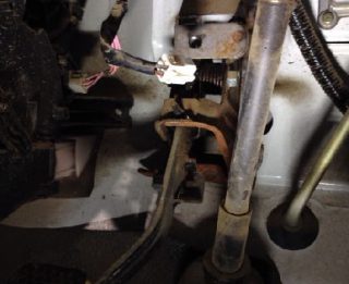 キャリー DA63Tのクラッチスイッチ交換 - MHO ENGINEERING