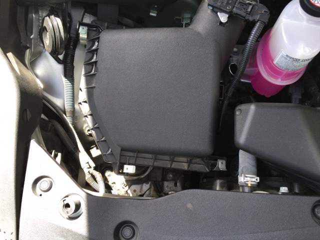 クラウン AWS210 エアクリーナー交換は超簡単！ - MHO ENGINEERING