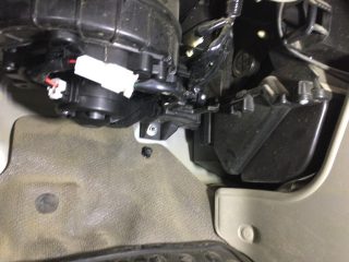 エブリィ DA64V エアコンが効かない修理 - MHO ENGINEERING