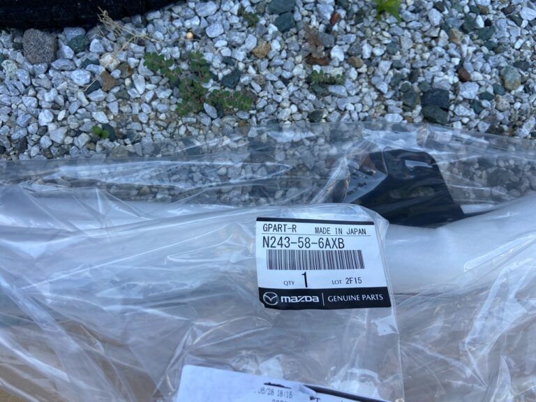 NDロードスターの窓枠に錆？車庫保管なのに何故錆びる？対策部品は？ - MHO ENGINEERING