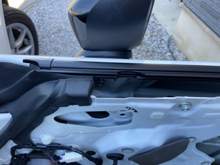 NDロードスターの窓枠に錆？車庫保管なのに何故錆びる？対策部品は？ - MHO ENGINEERING