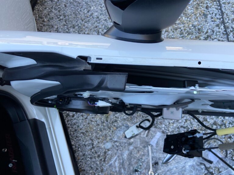 NDロードスターの窓枠に錆？車庫保管なのに何故錆びる？対策部品は？ - MHO ENGINEERING