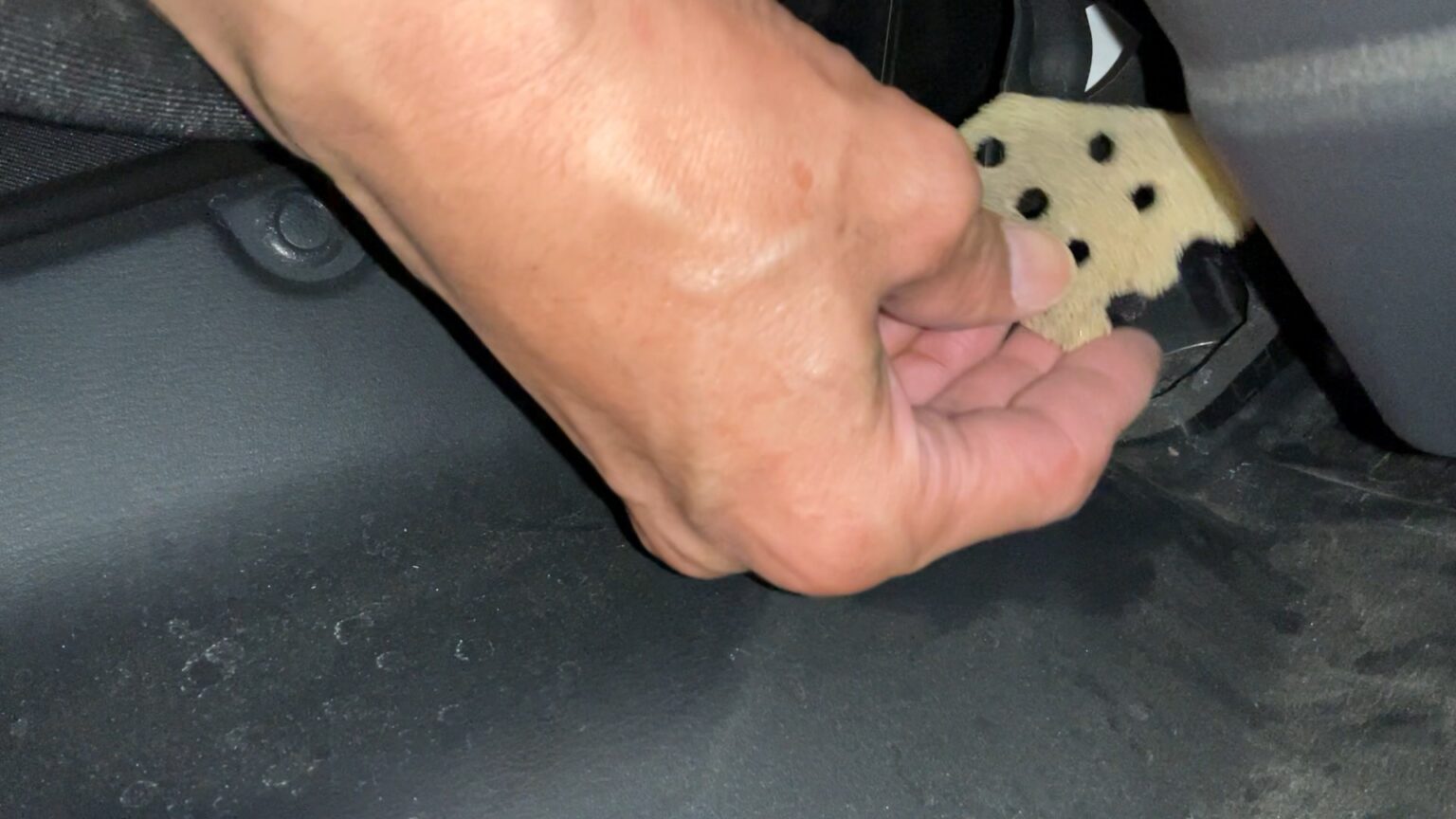 マツダ ND型ロードスター、幌のドレンフィルター脱着清掃をやってみた - MHO ENGINEERING