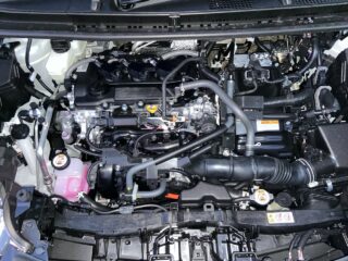 新型シエンタのHV、E-Fourを分解！足廻りや下廻りなどを紹介 - MHO ENGINEERING