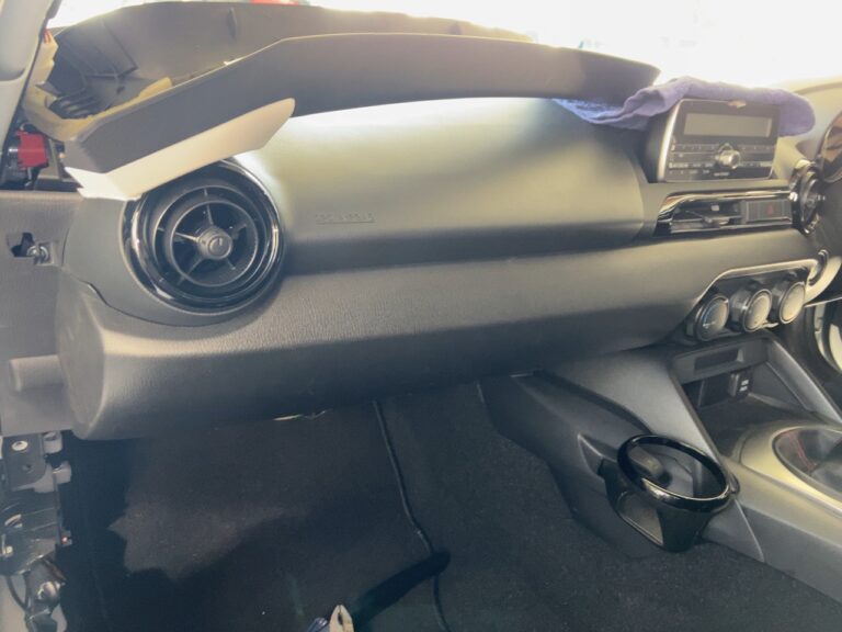 ND型ロードスターにエムリットの後付けエアコンフィルターを取付 - MHO ENGINEERING