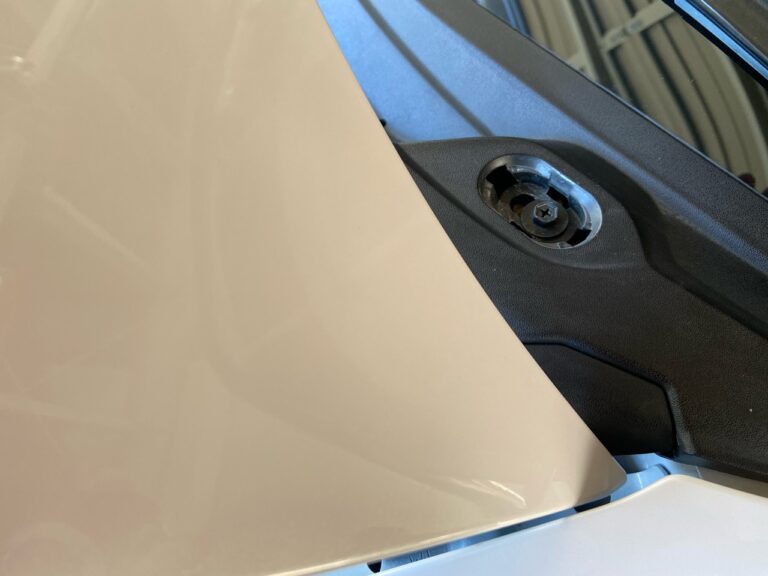 ND型ロードスターにエムリットの後付けエアコンフィルターを取付 - MHO ENGINEERING