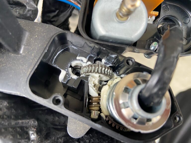 スズキ車、ドアミラーを開閉したらガガガ音！1000円弱のギヤを換えれば直る - MHO ENGINEERING