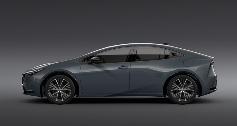 新型プリウスのPHEV、ソーラーパネルつけると納期2年？元とれる？ - MHO ENGINEERING