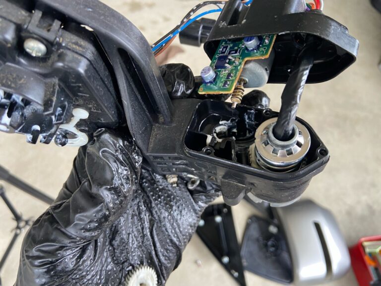 スズキ車、ドアミラーを開閉したらガガガ音！1000円弱のギヤを換えれば直る - MHO ENGINEERING