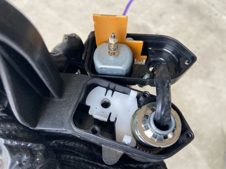 スズキ車、ドアミラーを開閉したらガガガ音！1000円弱のギヤを換えれば直る - MHO ENGINEERING