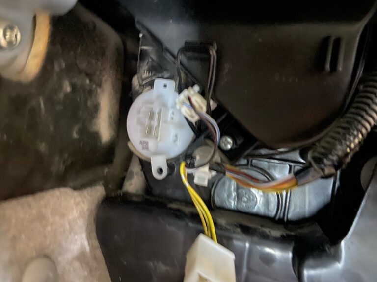 ステラ RN2 ACの風が出ない原因はブロアモーター不良！交換はやりにくい - MHO ENGINEERING