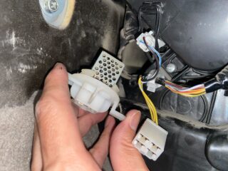 ステラ RN2 ACの風が出ない原因はブロアモーター不良！交換はやりにくい - MHO ENGINEERING