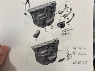 経年劣化で剥がれ落ちる内張修理！VWゴルフの天井が酷い状態に - MHO ENGINEERING