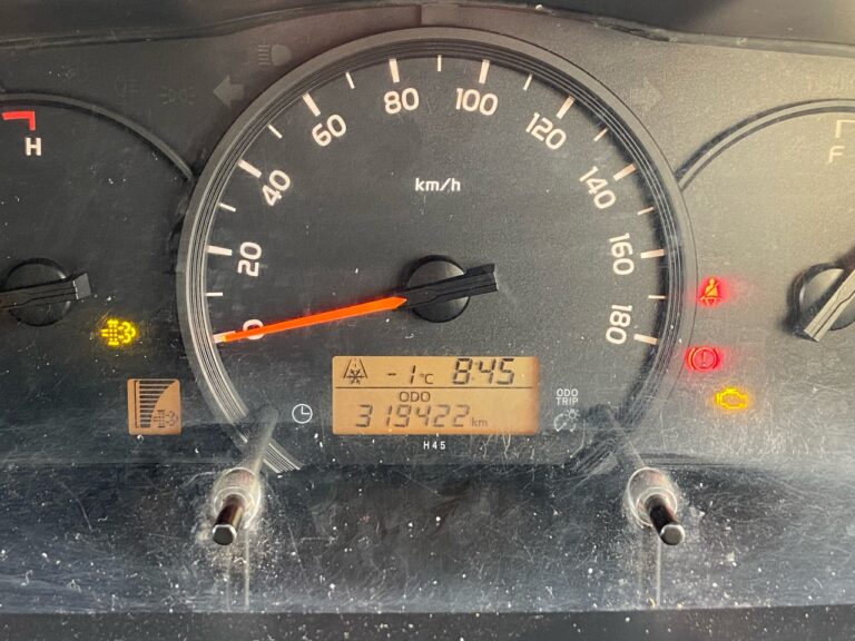 30万kmオーバーのハイエース、P2463 PM過堆積の修理について - MHO ENGINEERING