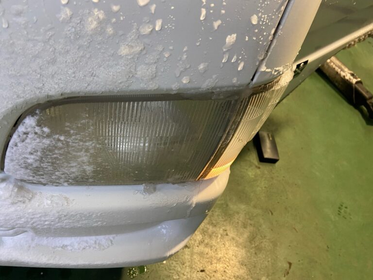 サンバー、ヘッドライトバルブ交換！TT2の中期型 - MHO ENGINEERING