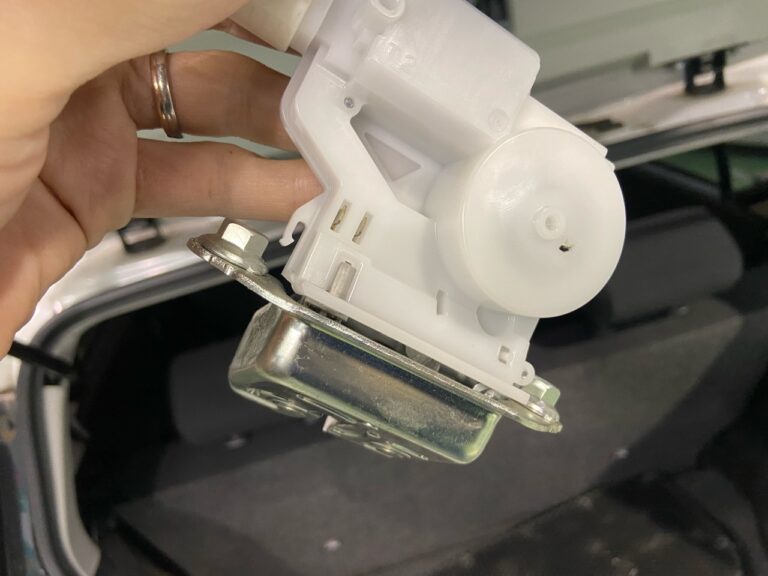 ミラトコット、バックドアが開かない？その原因は？ - MHO ENGINEERING